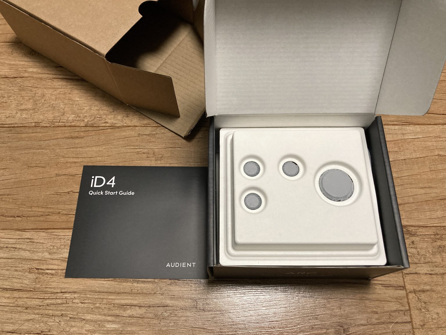 Audient iD4 mk2 오디오 인터페이스 영입 - Begin's Blog