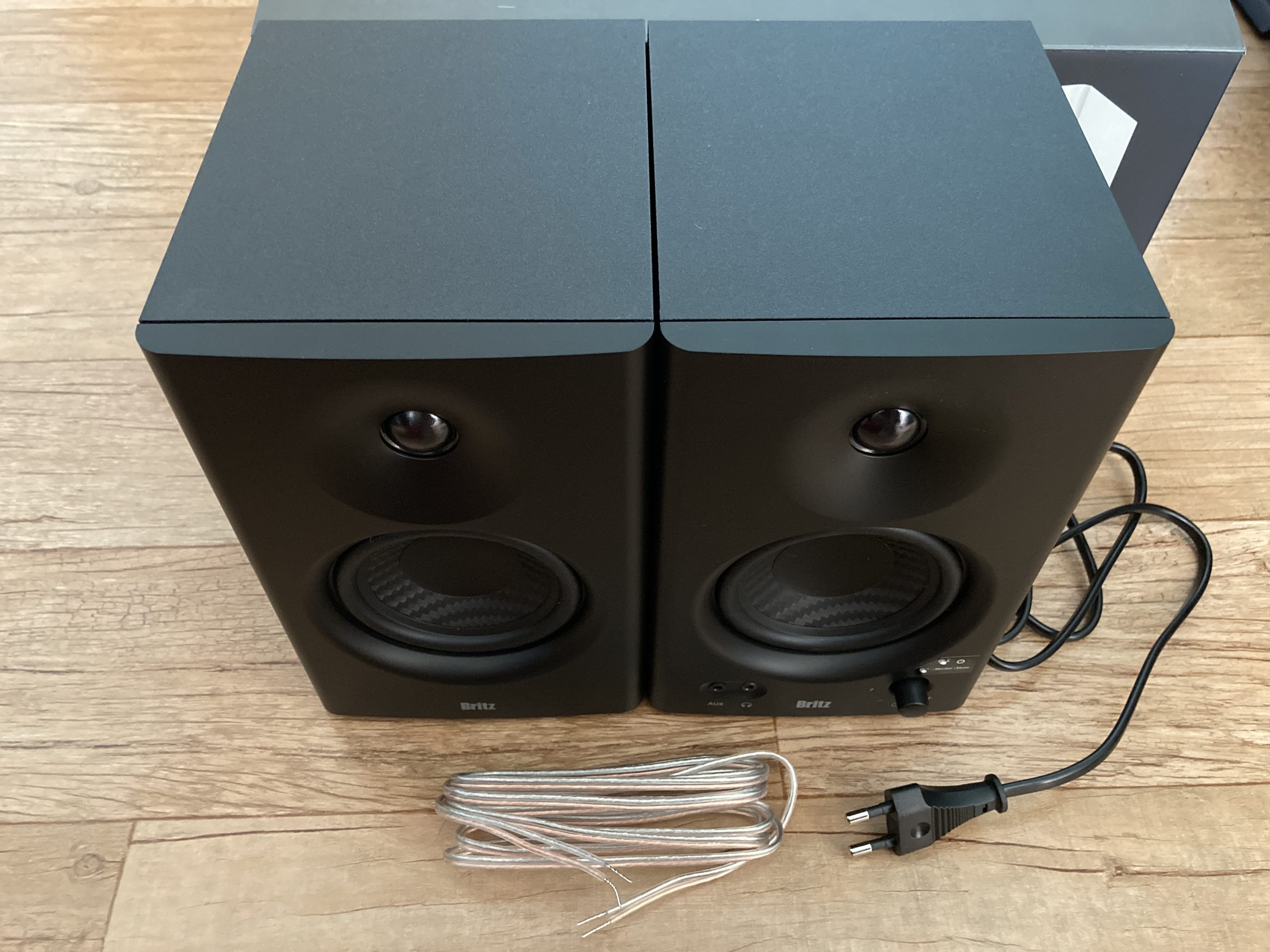 브리츠 BR-Monitor4(Edifier MR4) 사용기 - Begin's Blog